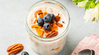 Сэндвич с куриной колбасой — рецепт от ВкусВилл